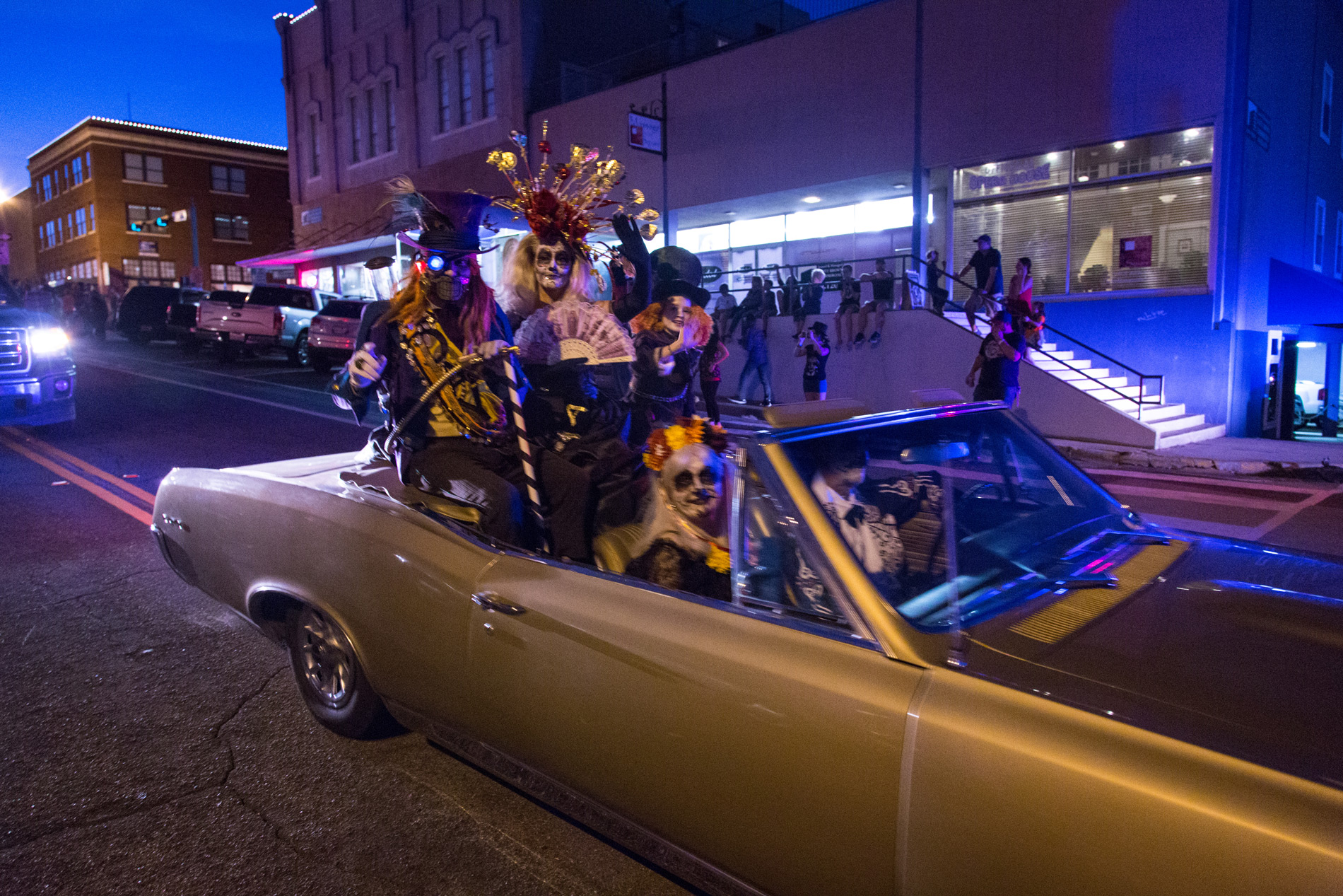Twilight Lantern Parade - Denton's Day of the Dead FestivalDenton's Day ...